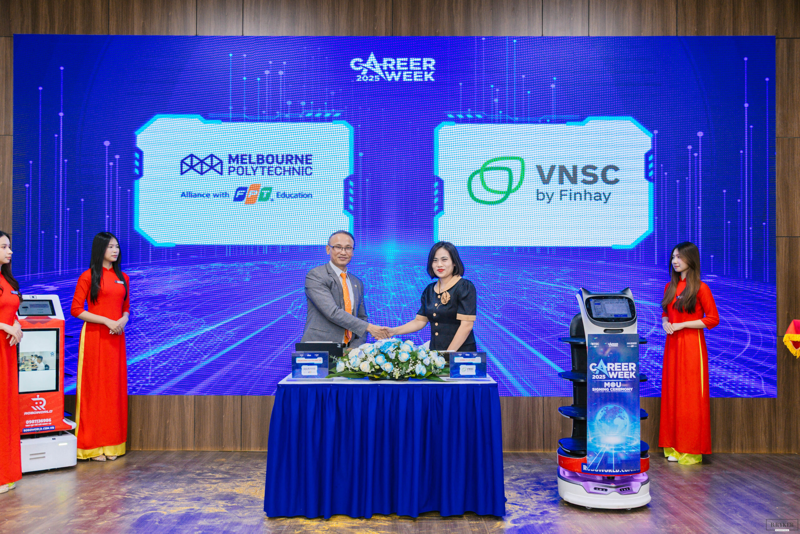 VNSC by Finhay ký kết thoả thuận MOU cùng BTEC FPT và Melbourne ...